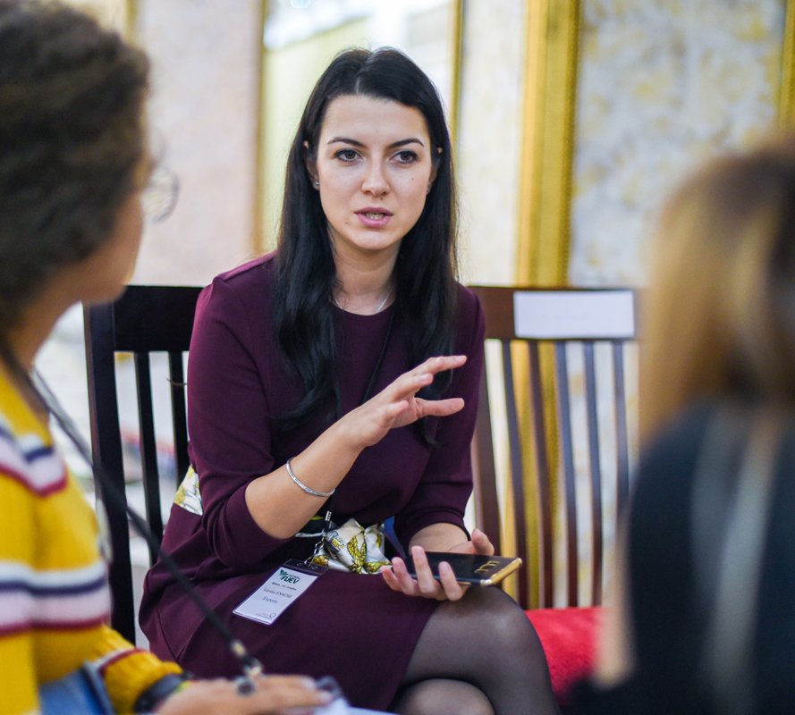 Lavinia Enache - La passion de la formation - Agora Francophone, l ...